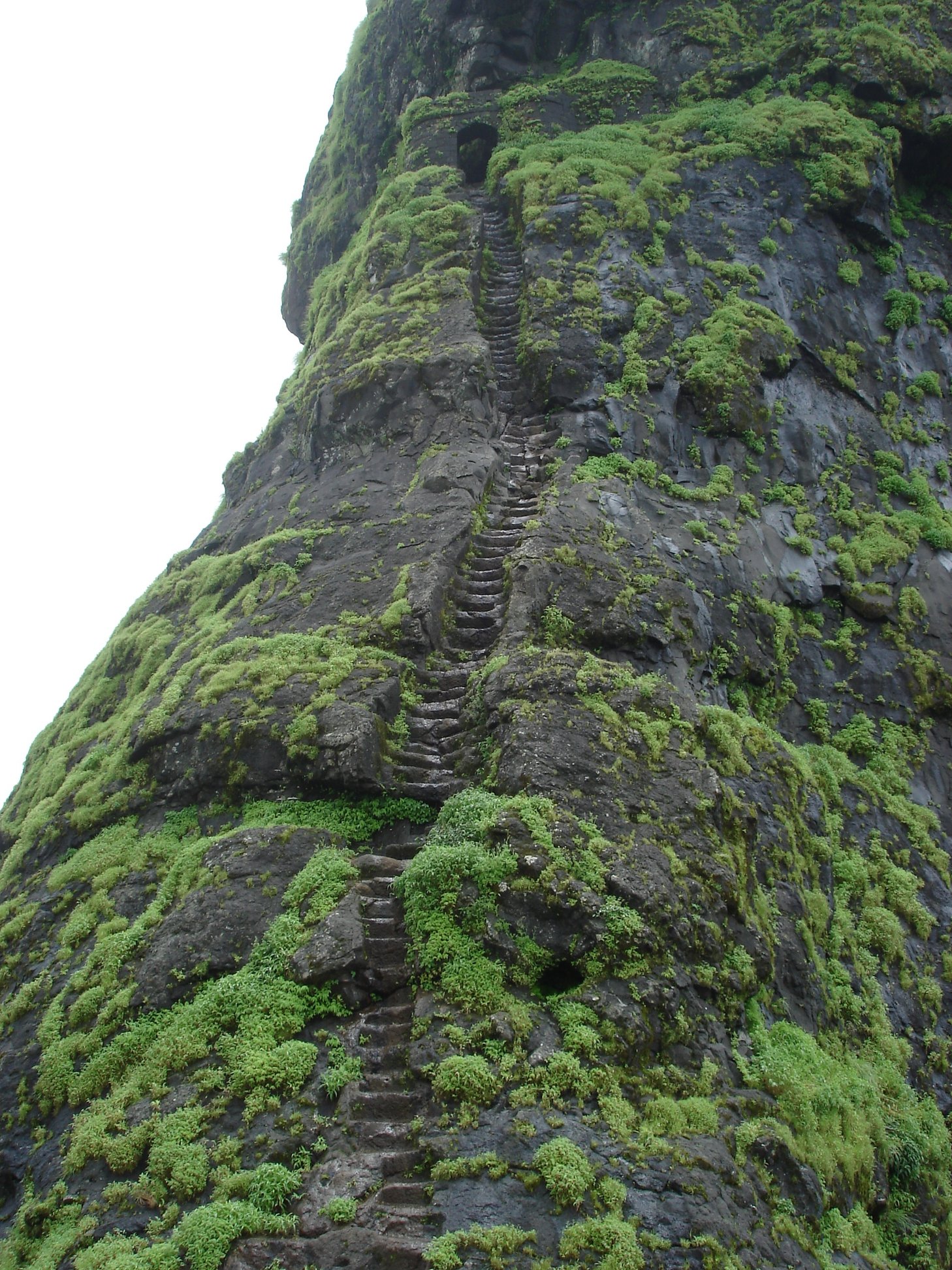 Harihar Fort Trek | A Complete Guide (History, Trail, Altitude, How to ... Harihar Fort Trek | A Complete Guide (History, Trail, Altitude, How to ...